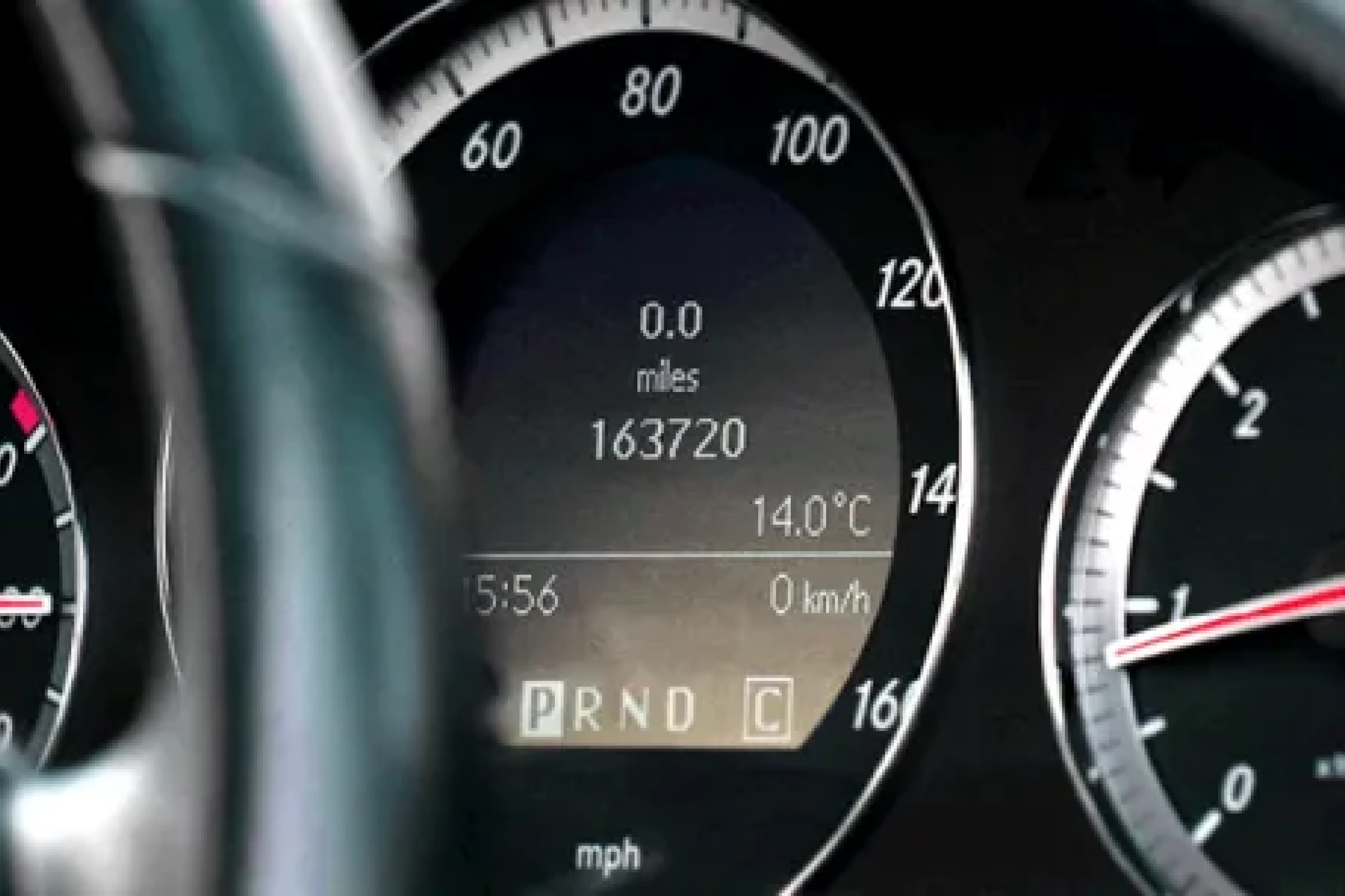 Wykres rozrzutu i rozkładu: jak wykorzystać marginesy wykresów kupując ...